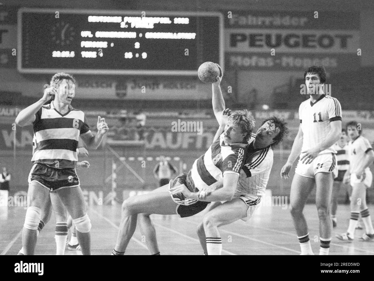 19061982 hi-res stock photography and images - Alamy