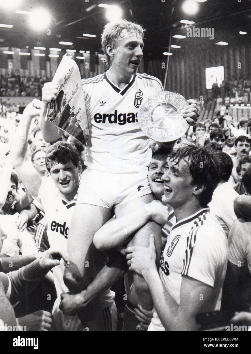 1984 1985 hi-res stock photography and images - Alamy