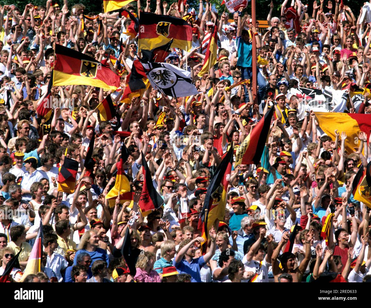 Em ge hi-res stock photography and images - Alamy
