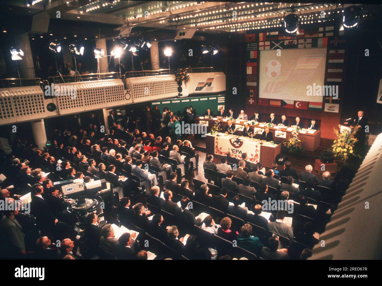 Em 1988 draw hi-res stock photography and images - Alamy