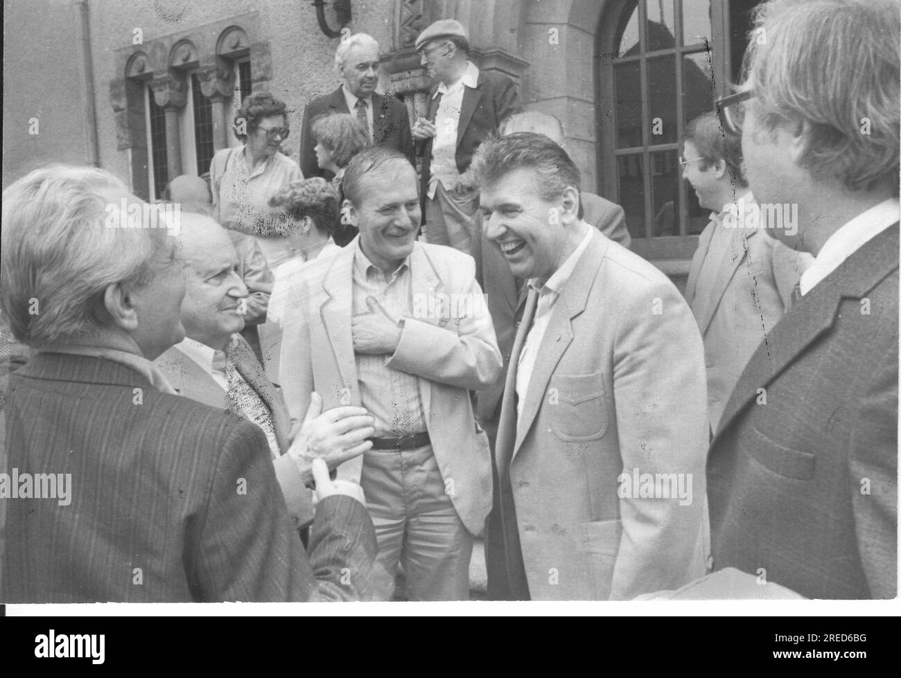 Former front-line cameramen of the anti-Hitler coalition and Defa ...
