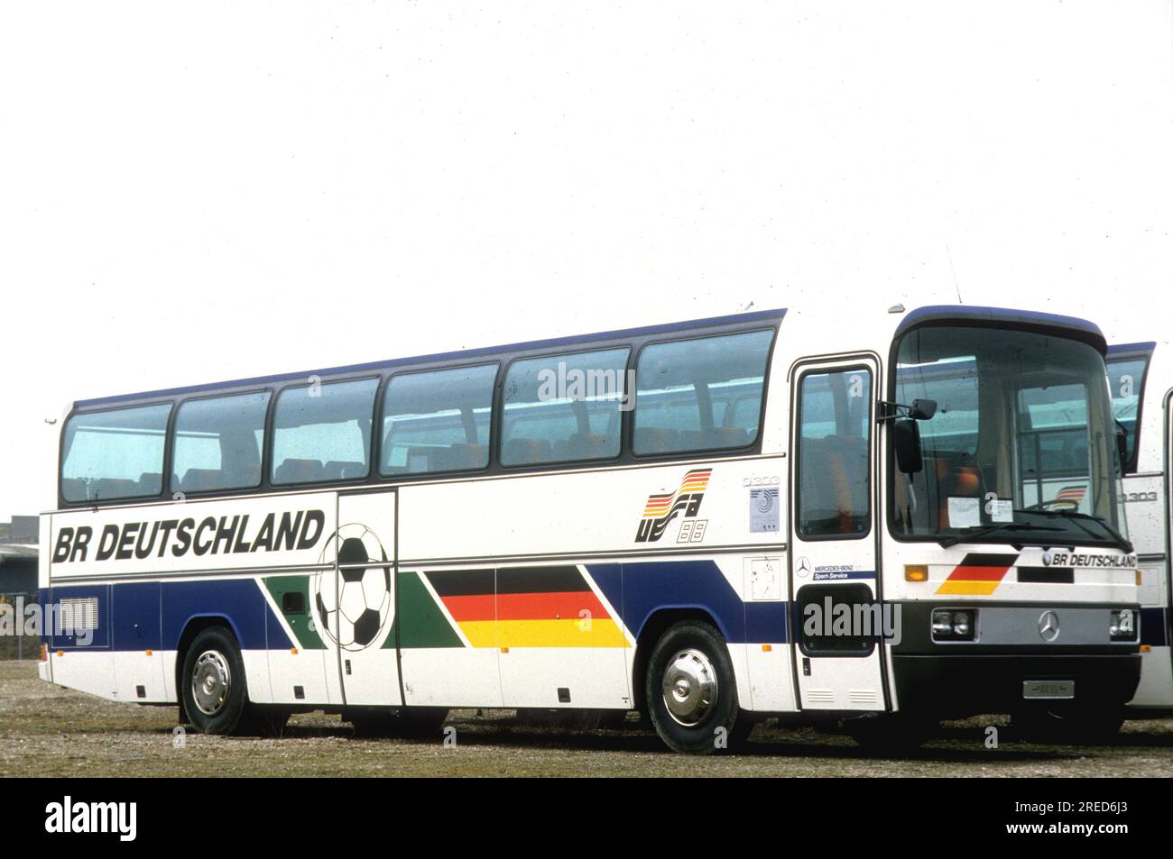 Em buses hi-res stock photography and images - Alamy