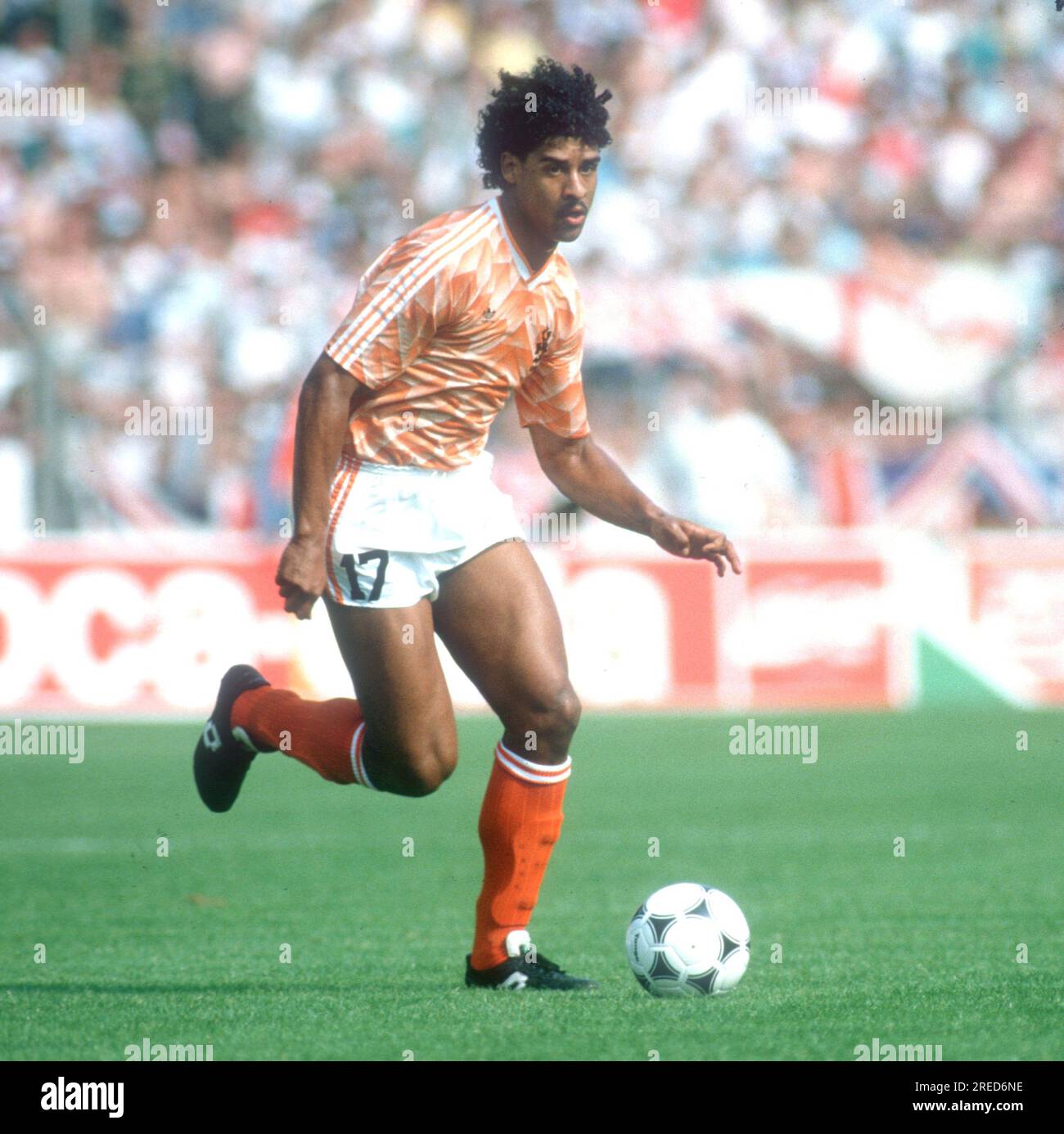Frank rijkaard 1988 hi-res stock photography and images - Alamy