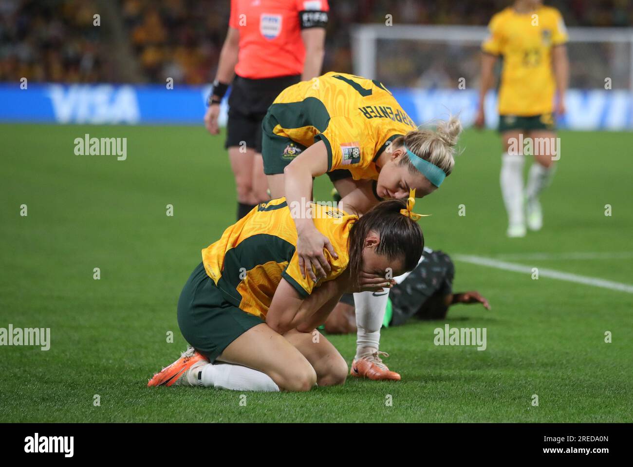 Hayley Raso #16 of Australia and Ellie Carpenter #21 of Australia ...