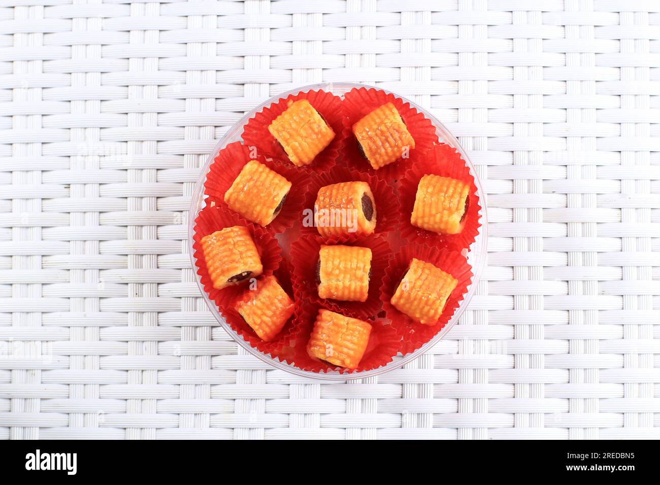 Kuih nenas hi-res stock photography and images - Alamy