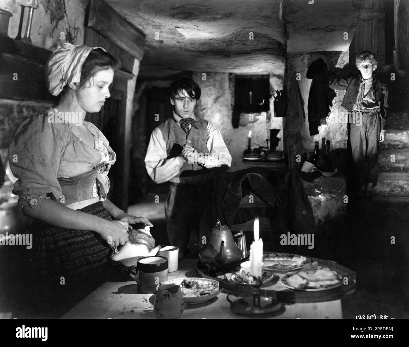 DIANA DORS MICHAEL DEAR and JOHN HOWARD DAVIES in OLIVER TWIST 1948 ...