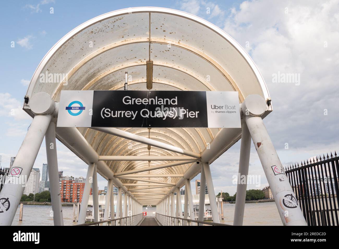 Closeup of Greenland Surrey Quays Pier, Rope Street, Surrey Quays ...