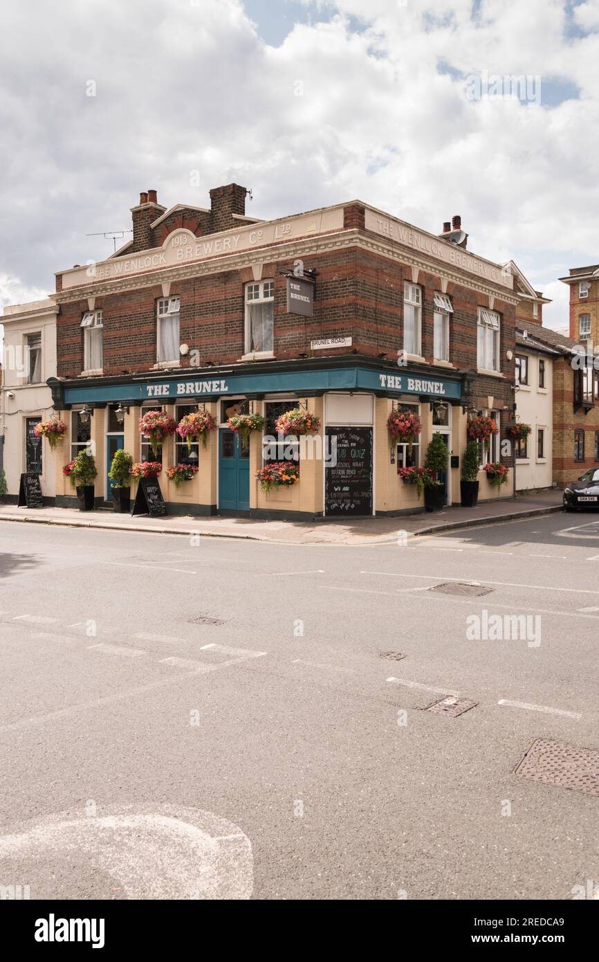 Rotherhithe pub hi-res stock photography and images - Alamy