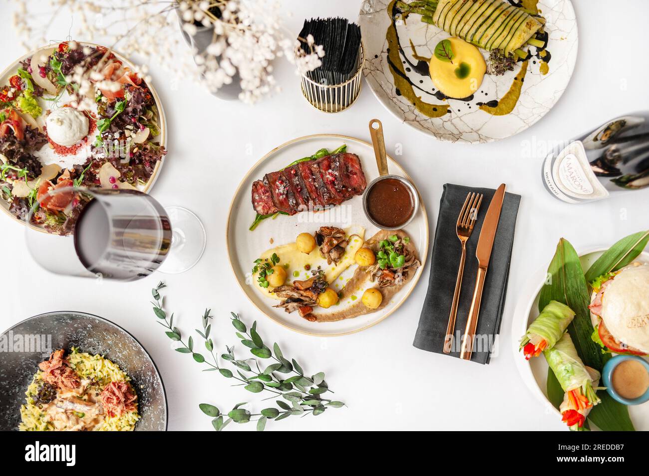 Several plates hi-res stock photography and images - Alamy
