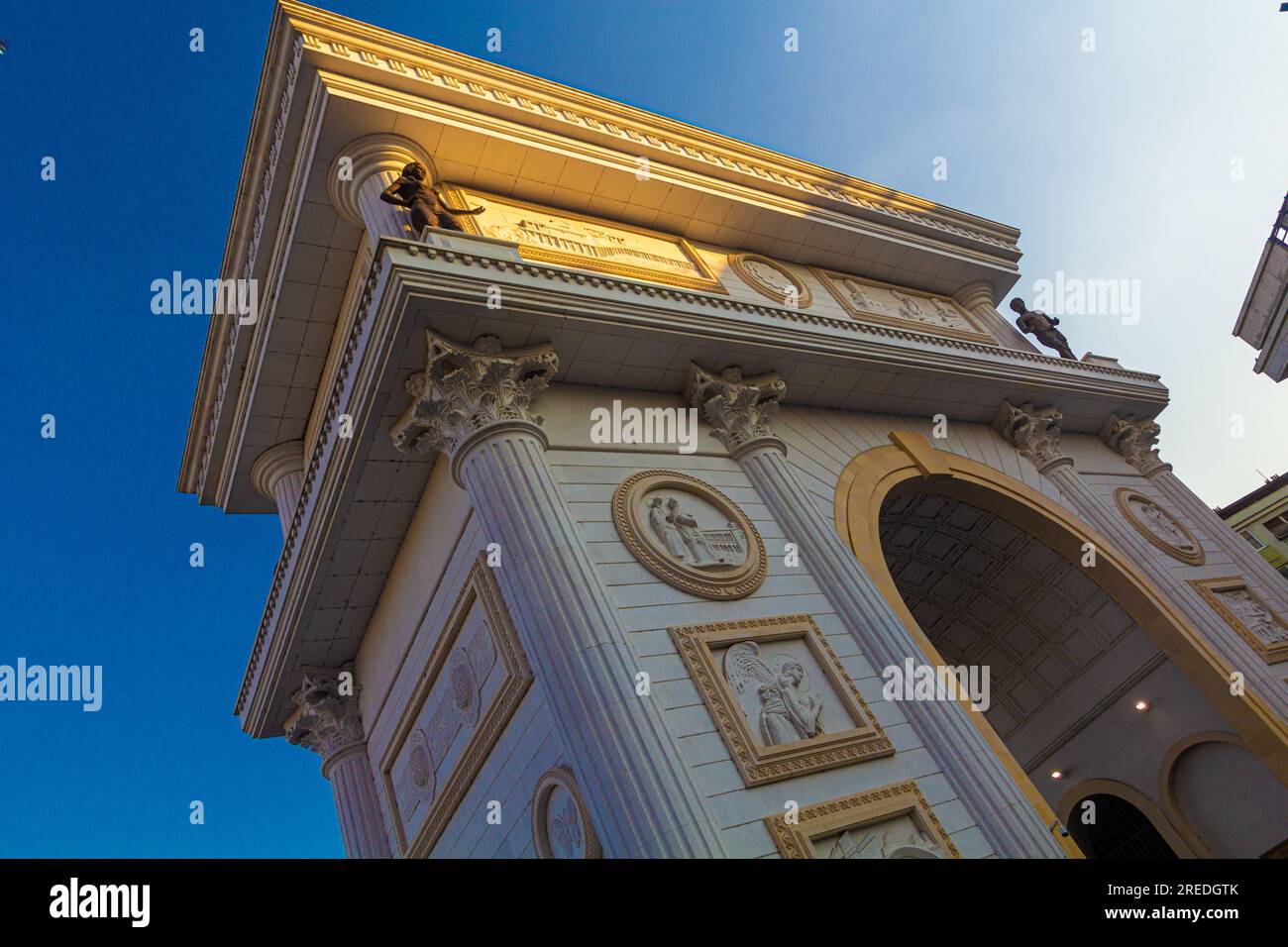 Macedonia Gate in Skopje, North Macedonia Stock Photo - Alamy