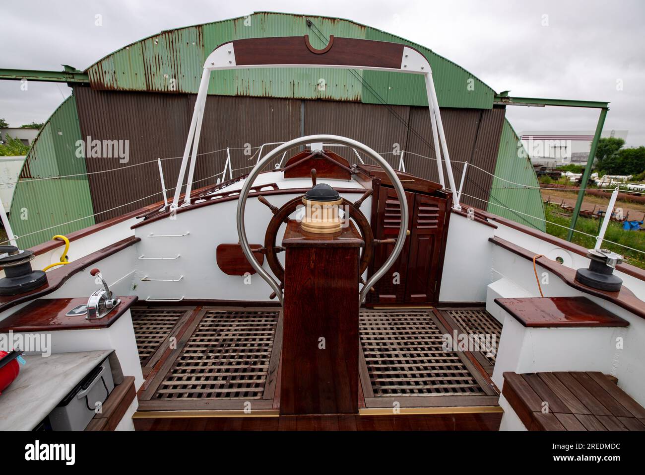 Illustration picture shows the Visit of Governor Decaluwe to the Askoy ...