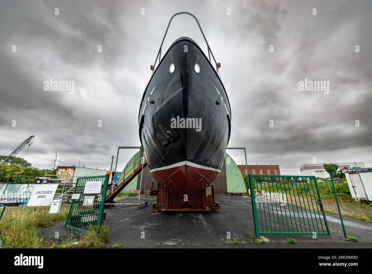 Illustration picture shows the Visit of Governor Decaluwe to the Askoy ...