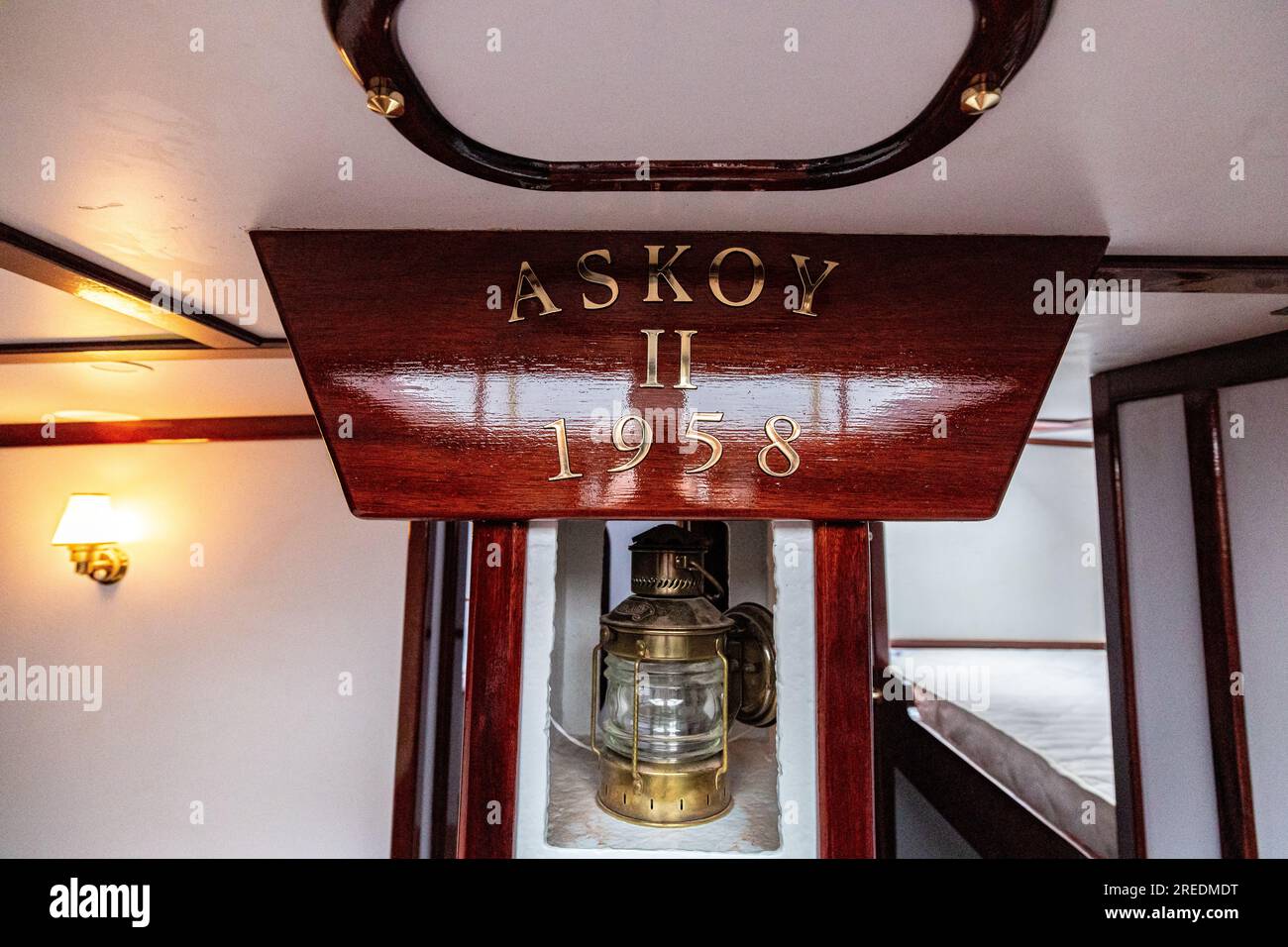 Illustration picture shows the Visit of Governor Decaluwe to the Askoy ...