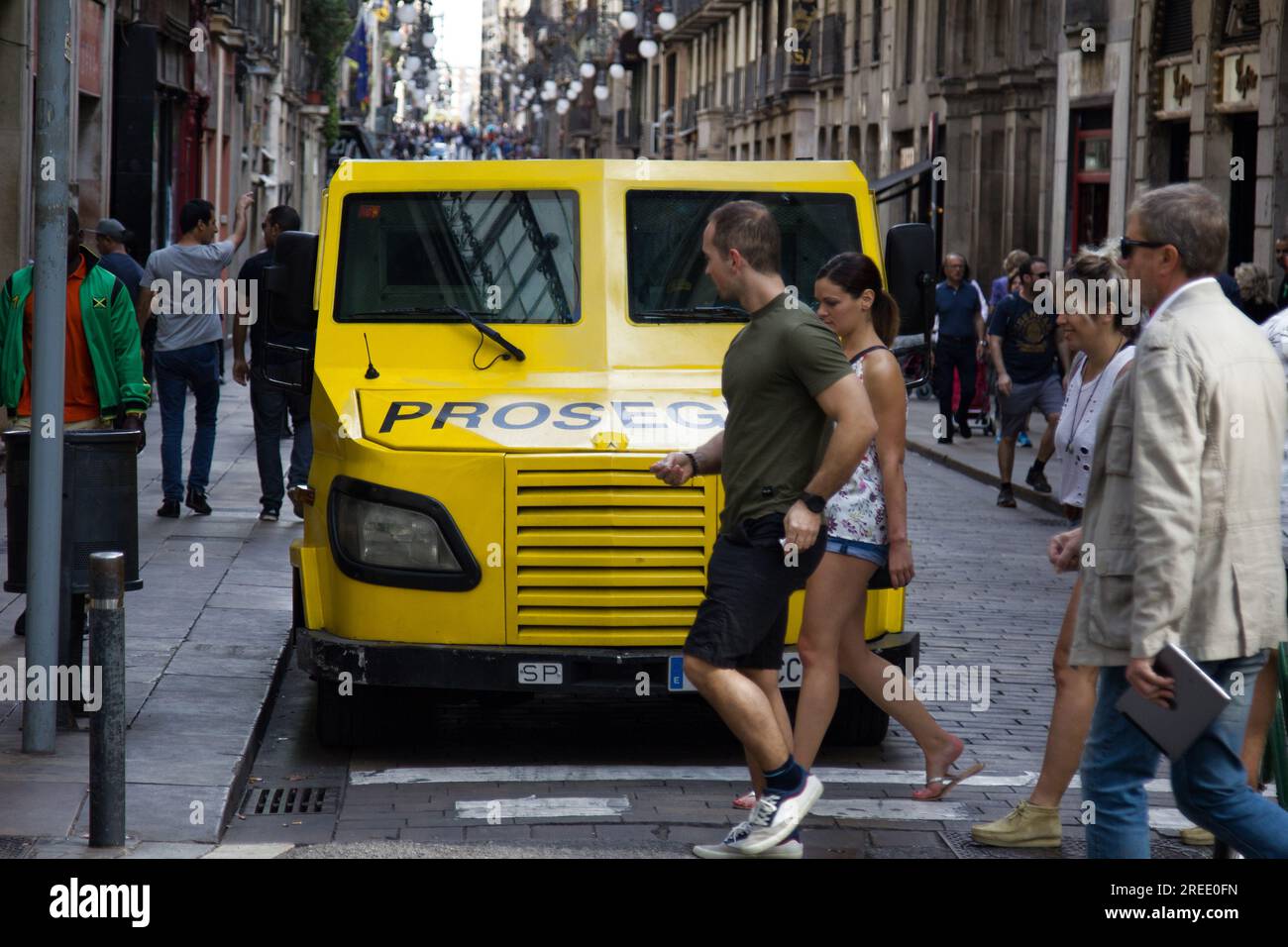 Armoured cash in transit vehicle hi-res stock photography and images ...