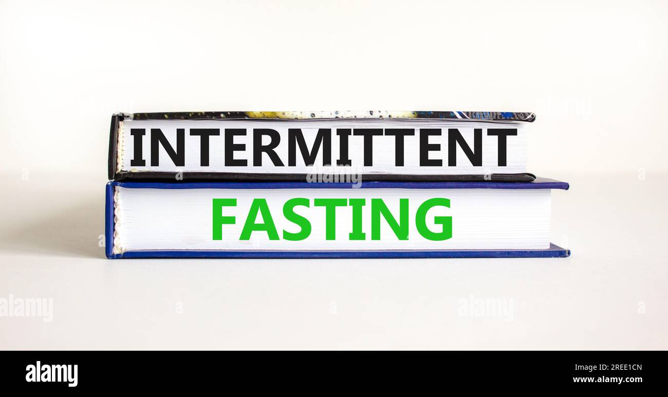 Intermittent fasting symbol. Concept words Intermittent fasting on ...