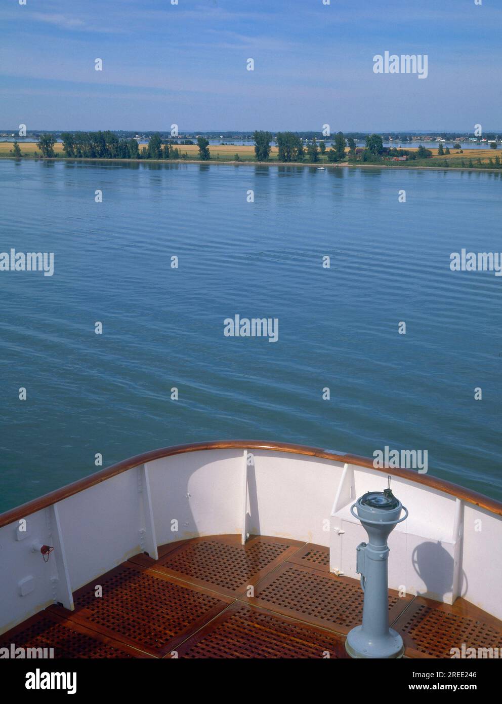 POPA DE BARCO NAVEGANDO POR EL CAUCE DEL RIO SAN LORENZO - FOTO AÑOS 00 ...