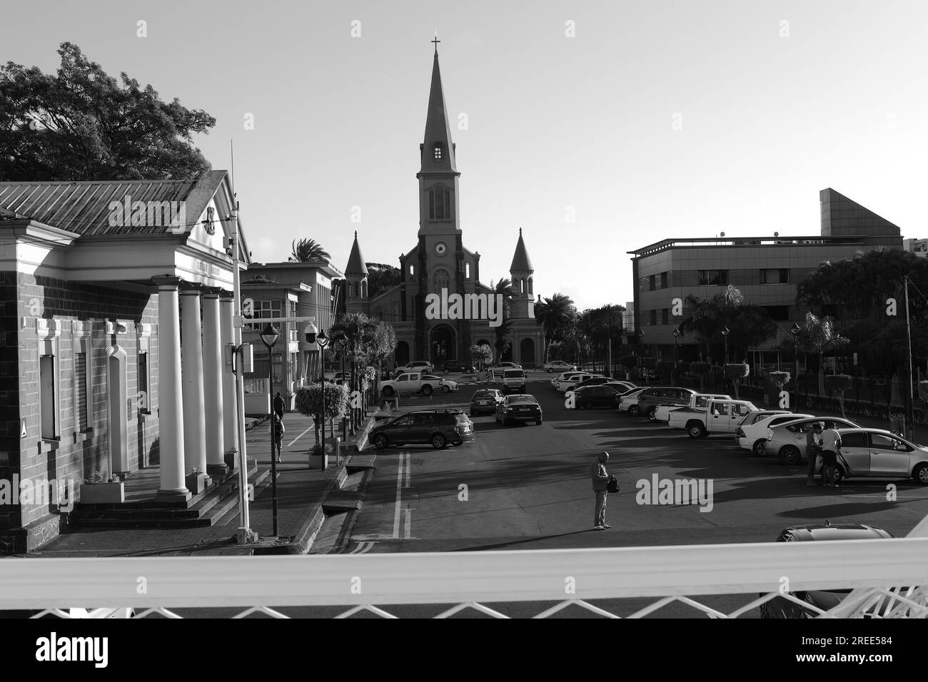 Curepipe is easily accessible to the capital Port-Louis and other towns ...