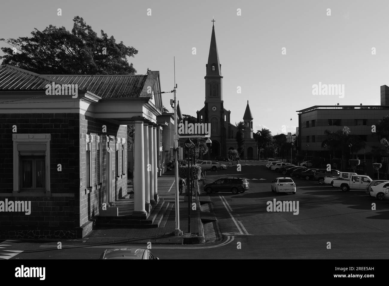 Curepipe is easily accessible to the capital Port-Louis and other towns ...