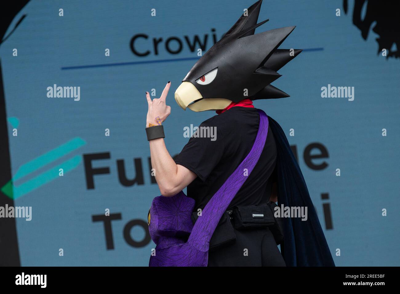 Crowiol, "Fumikage Tokoyami", during the largest cosplay festival in ...