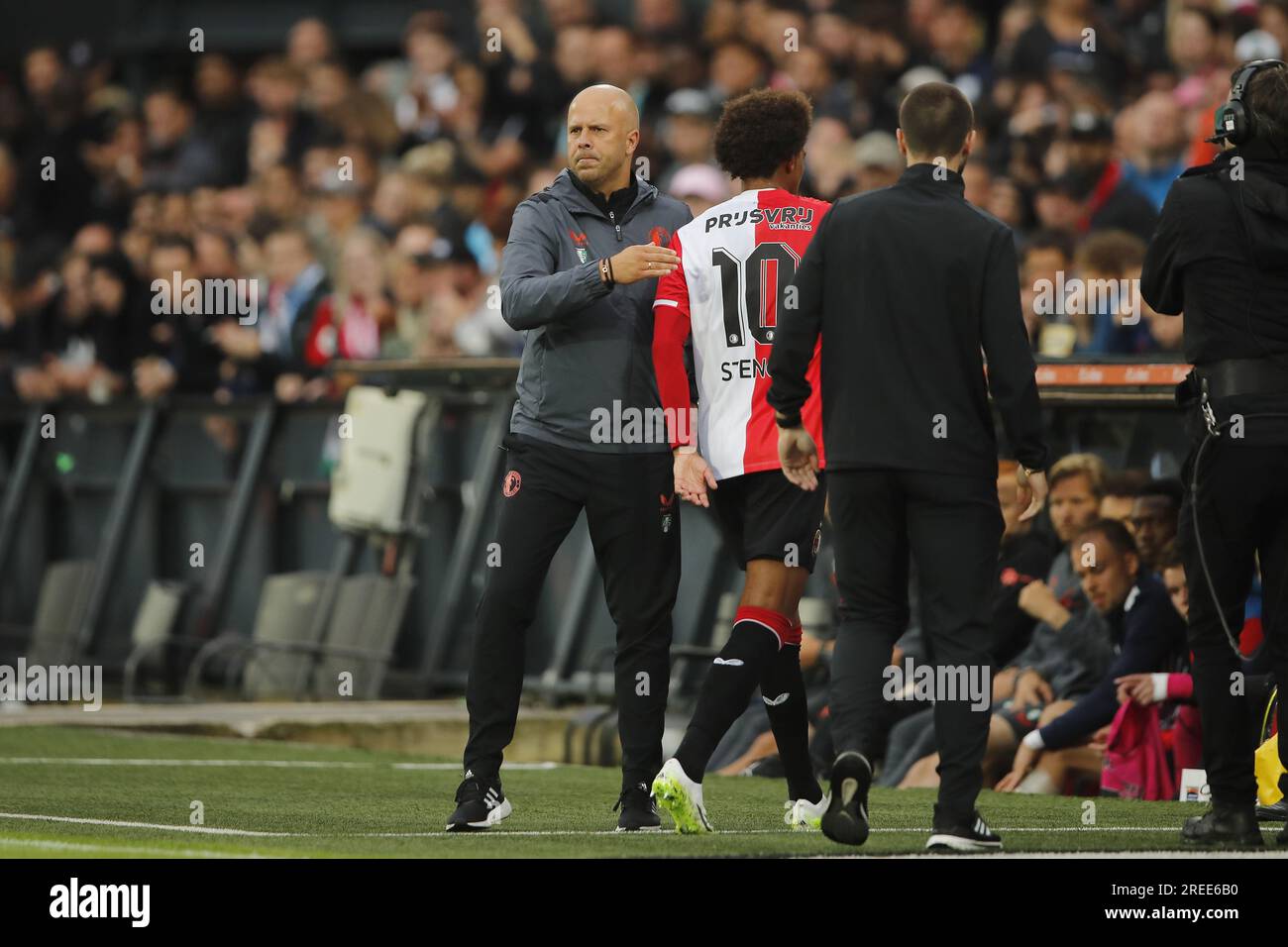 ROTTERDAM - (lr) Feyenoord coach Arne Slot, Calvin Stengs of Feyenoord ...