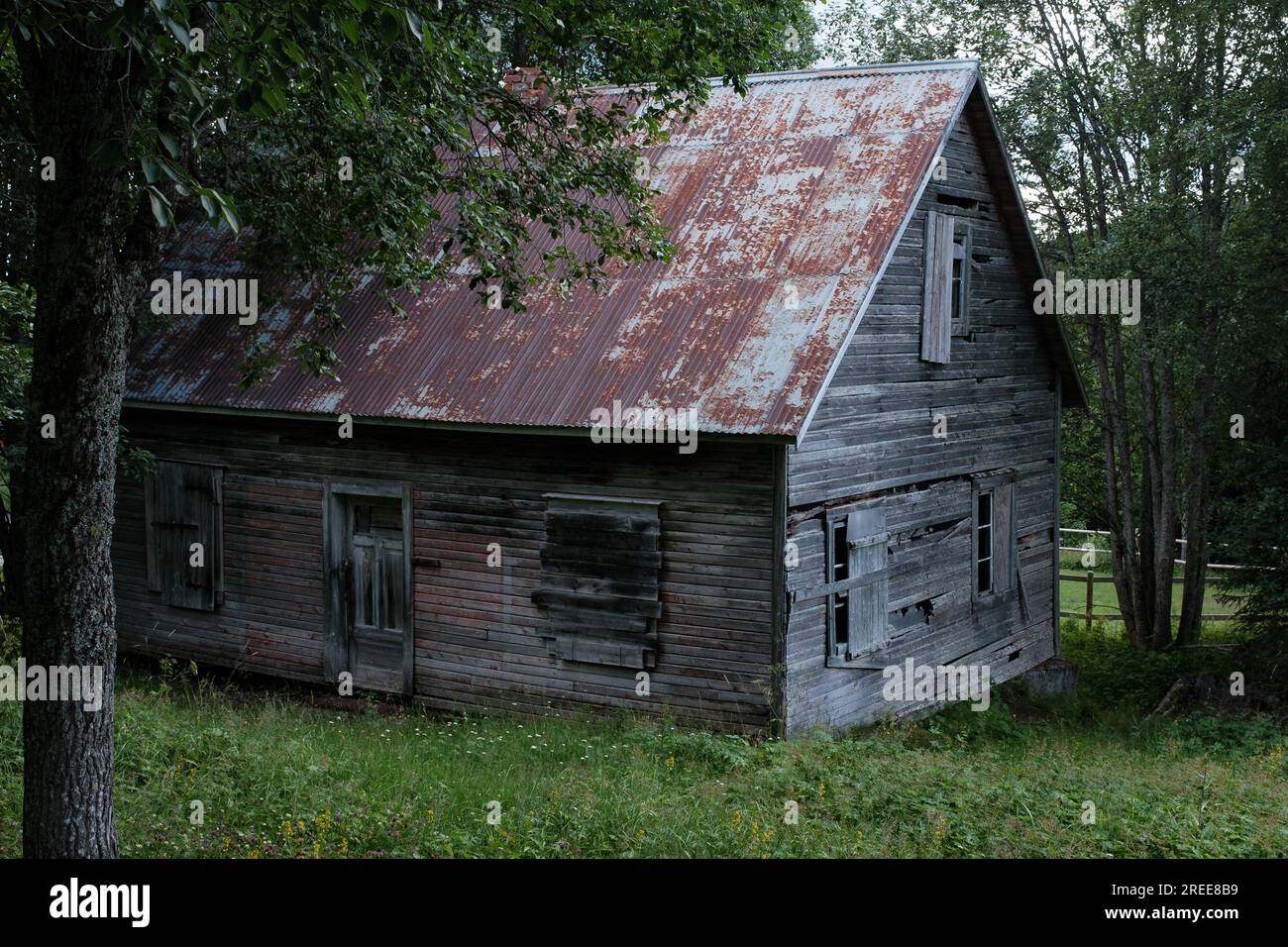 Menacing house hi-res stock photography and images - Alamy