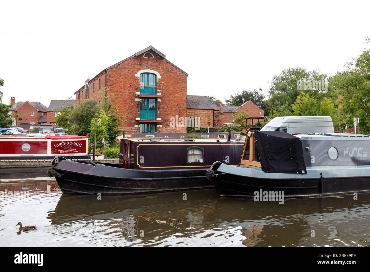 The canal at Shardlow with narrow boats Stock Photo - Alamy