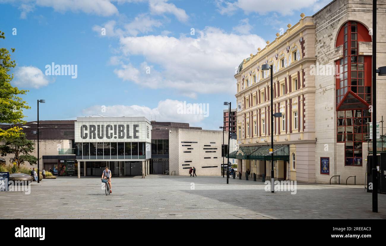 The Crucible Theatre and Lyceum Theatre in Tudor Square, Sheffield ...