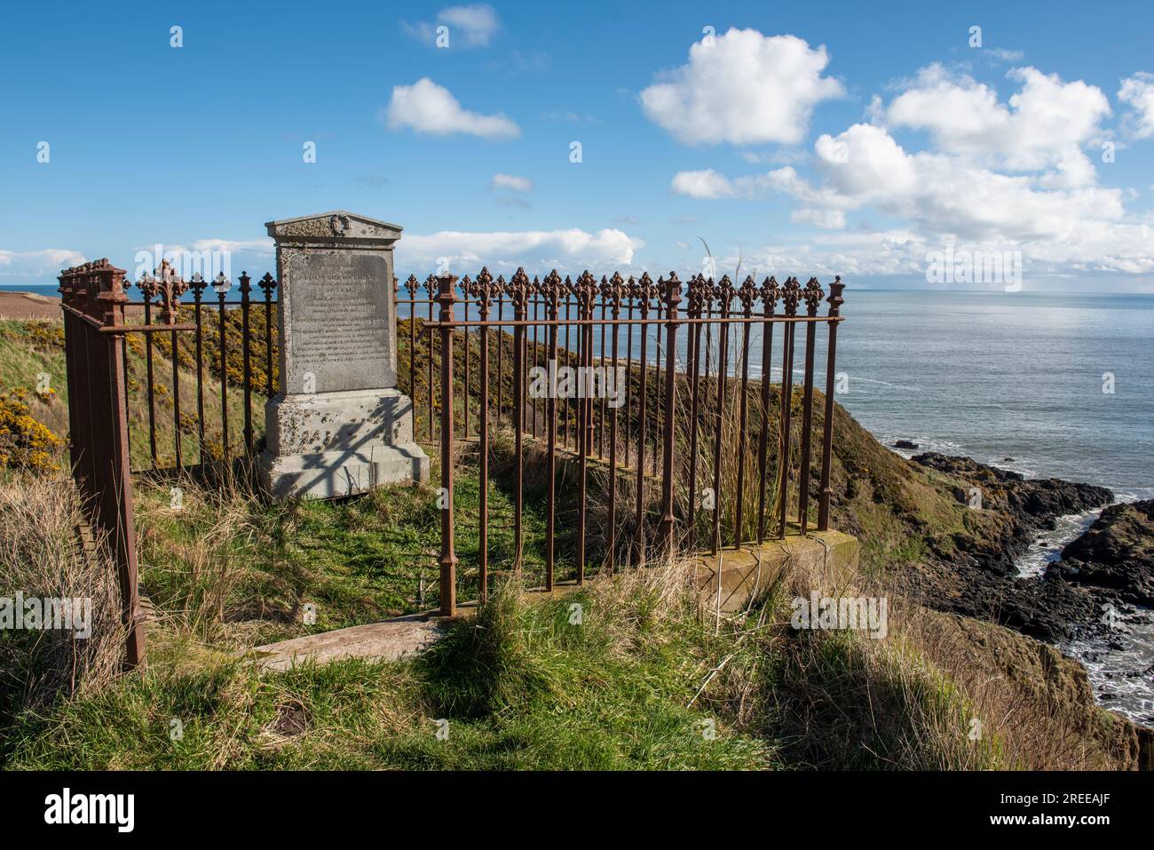 Cliff top cemetery at Elephant Rock between Montrose and Lunan Bay ...