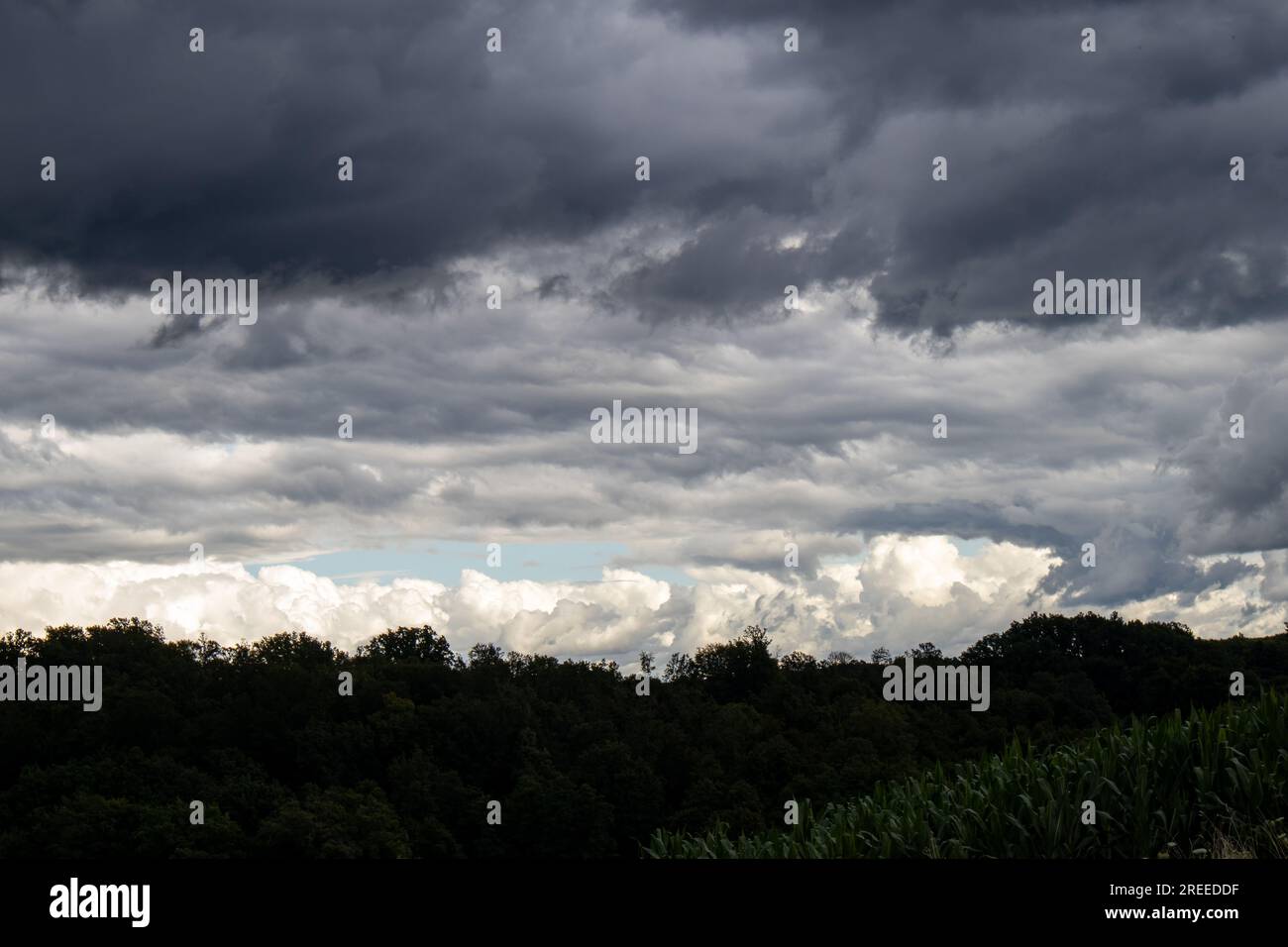 Stormy rain clouds hi-res stock photography and images - Alamy