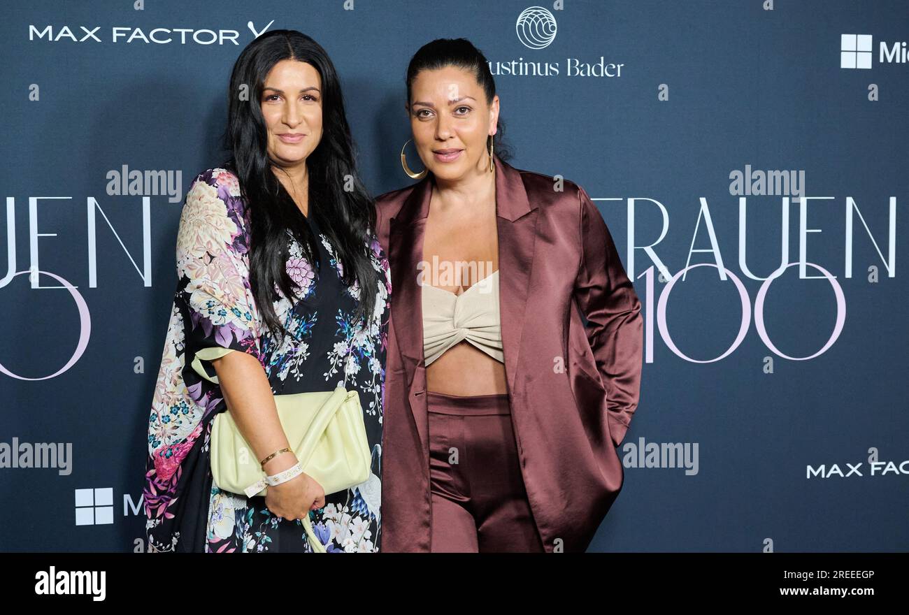 Shakeri hi-res stock photography and images - Alamy