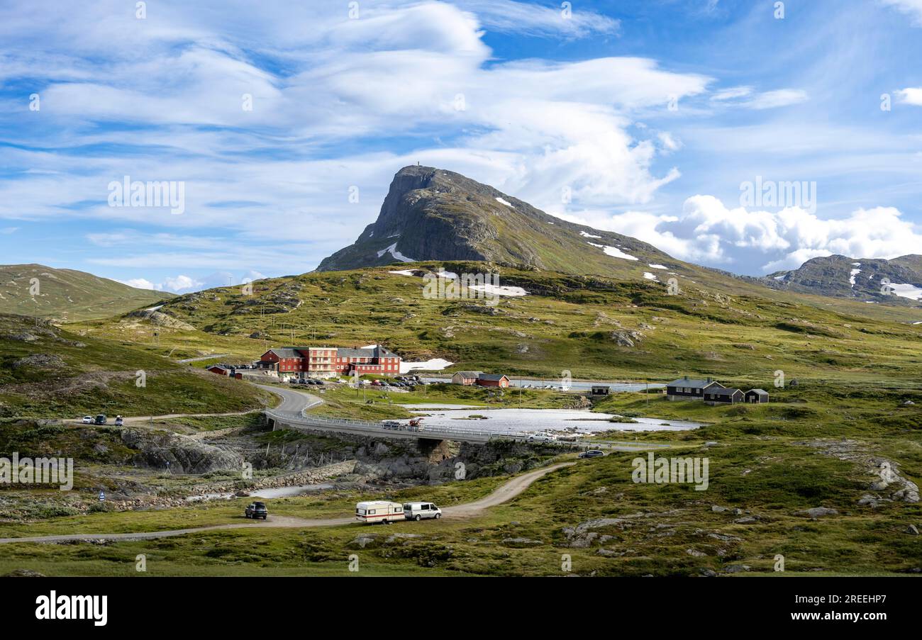 Tundra, barren mountain landscape with Mount Bitihorn, Oystre Slidre ...