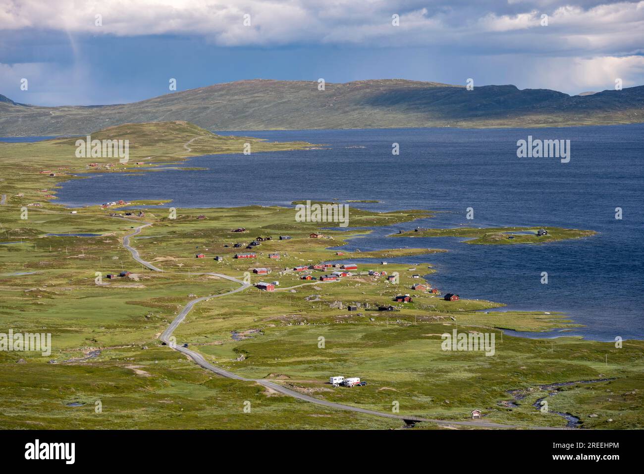 Norway lake red house hi-res stock photography and images - Alamy