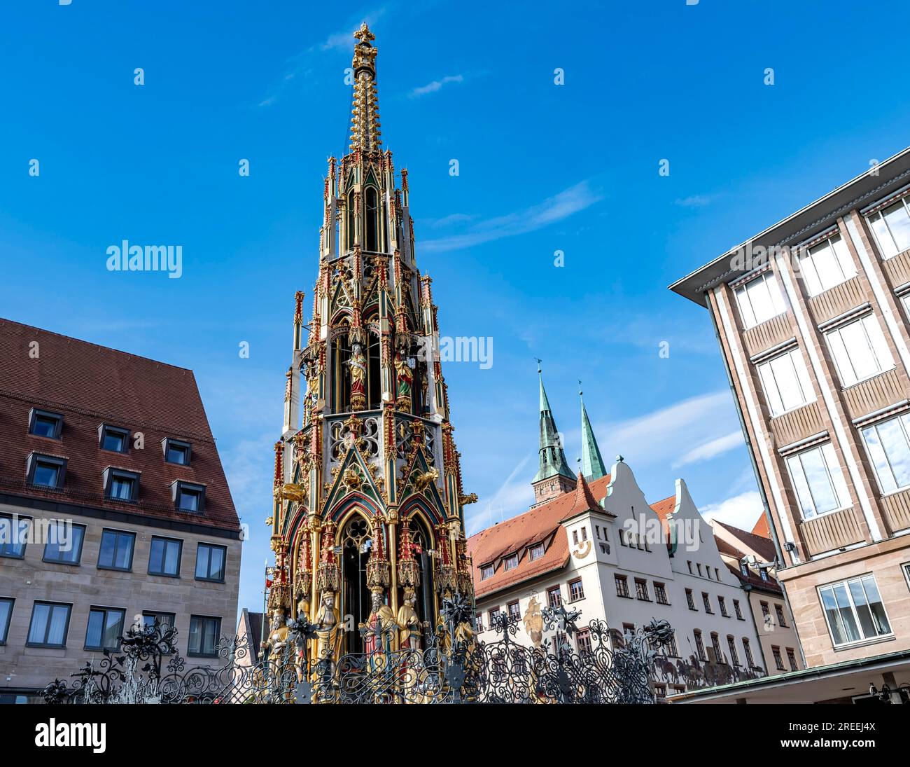 Beautiful fountain on the main market square, Old Town, Nuremberg ...