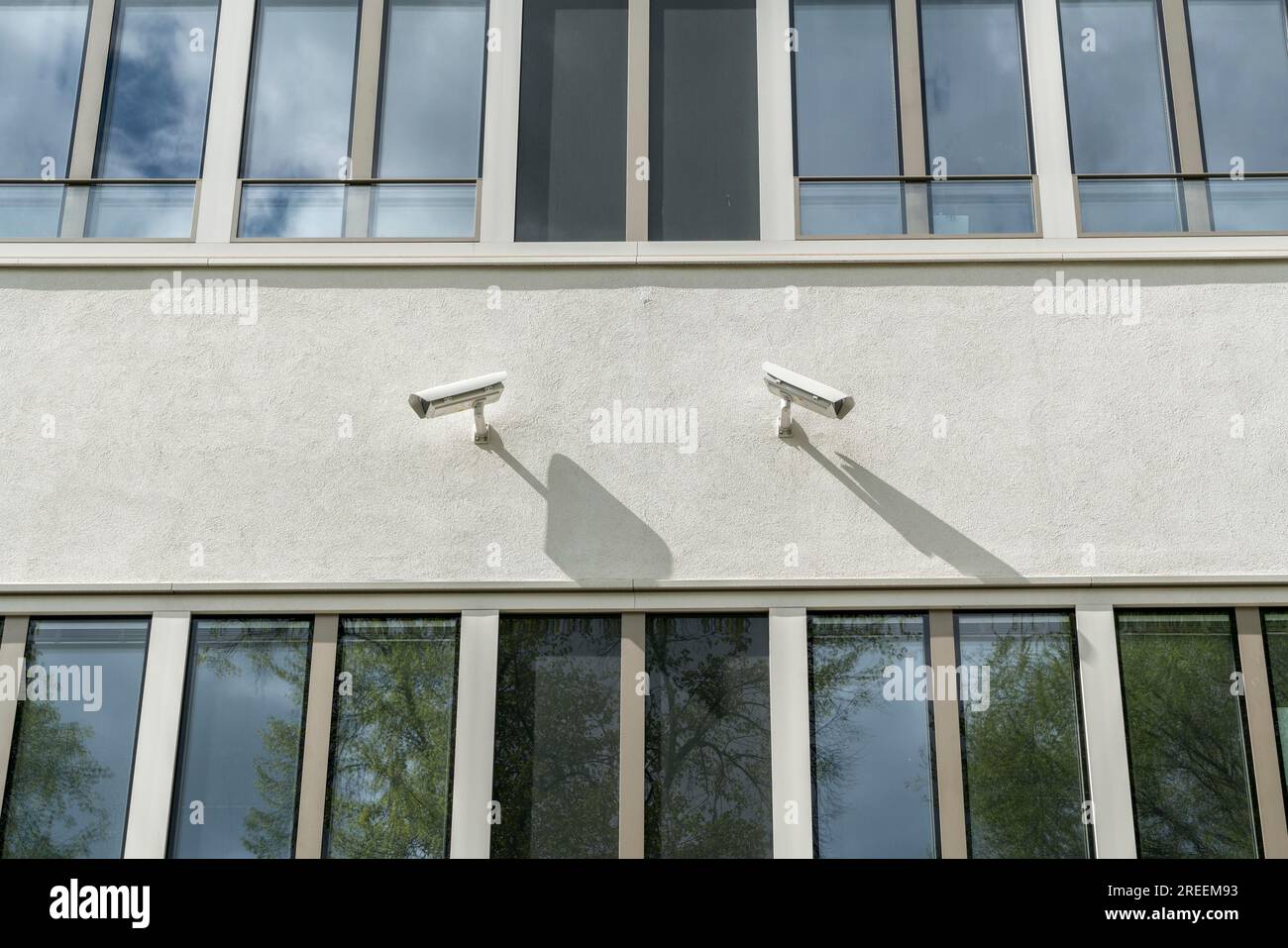 Cameras on the wall hi-res stock photography and images - Alamy