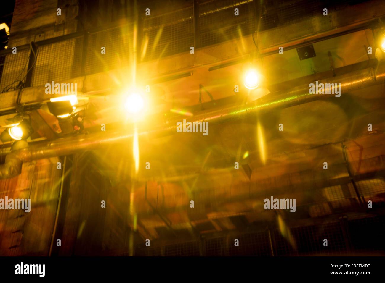 Mirror light hi-res stock photography and images - Alamy