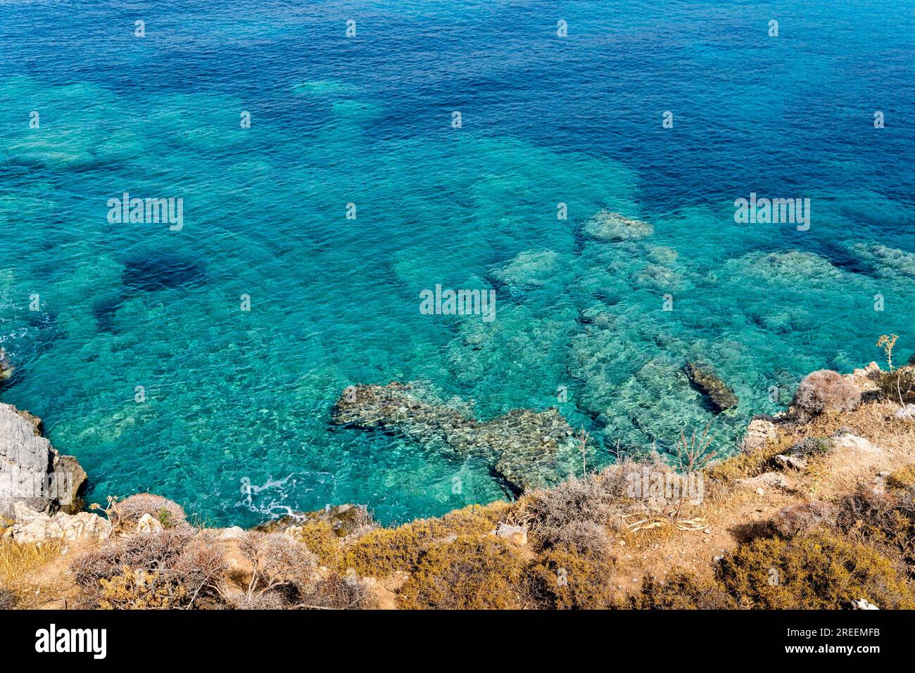 Ocean cliff face hi-res stock photography and images - Alamy