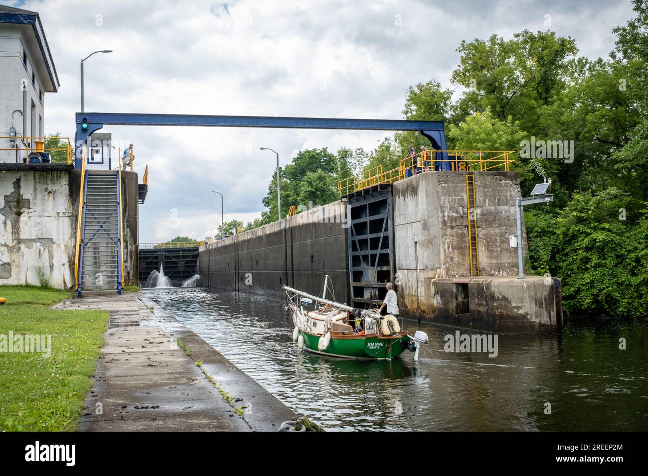 Erie canal lock hi-res stock photography and images - Alamy