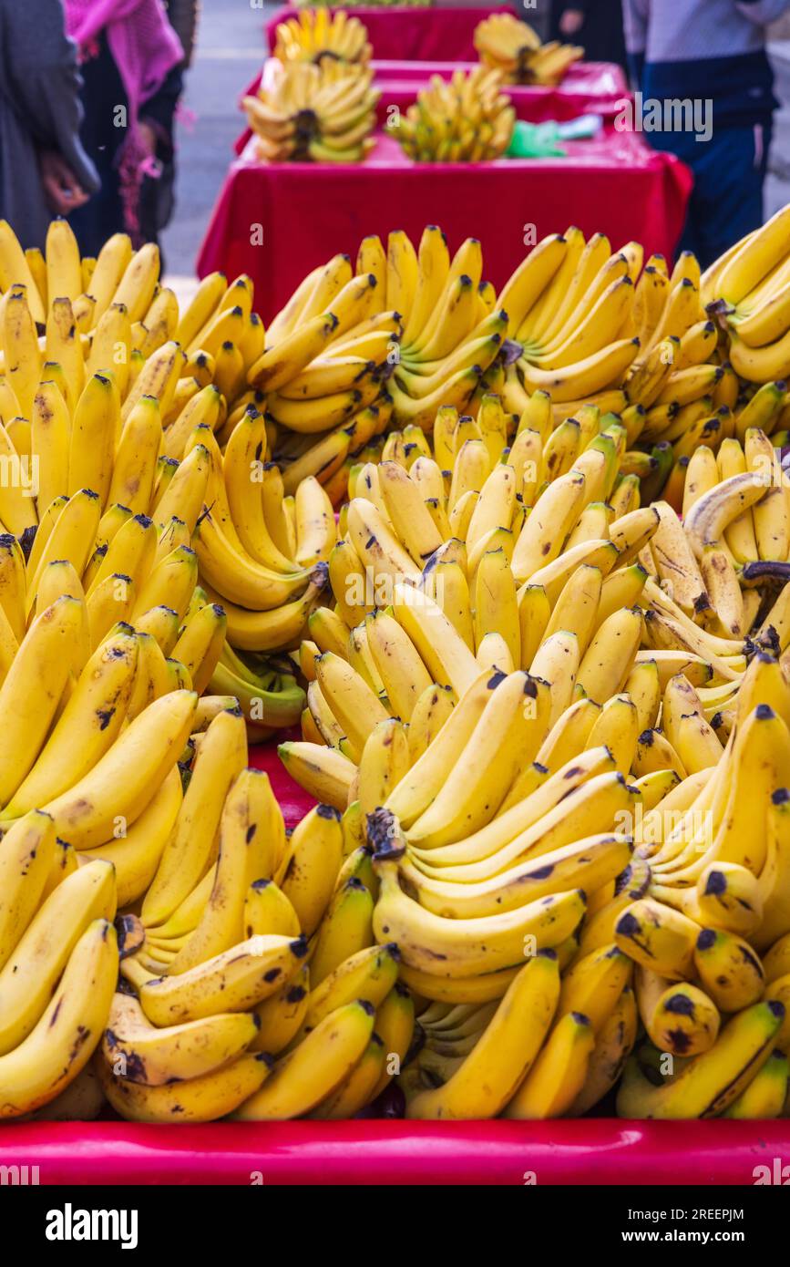 Berna Bugh, Kangan, Jammu and Kashmir, India. Fresh bananas at a market ...