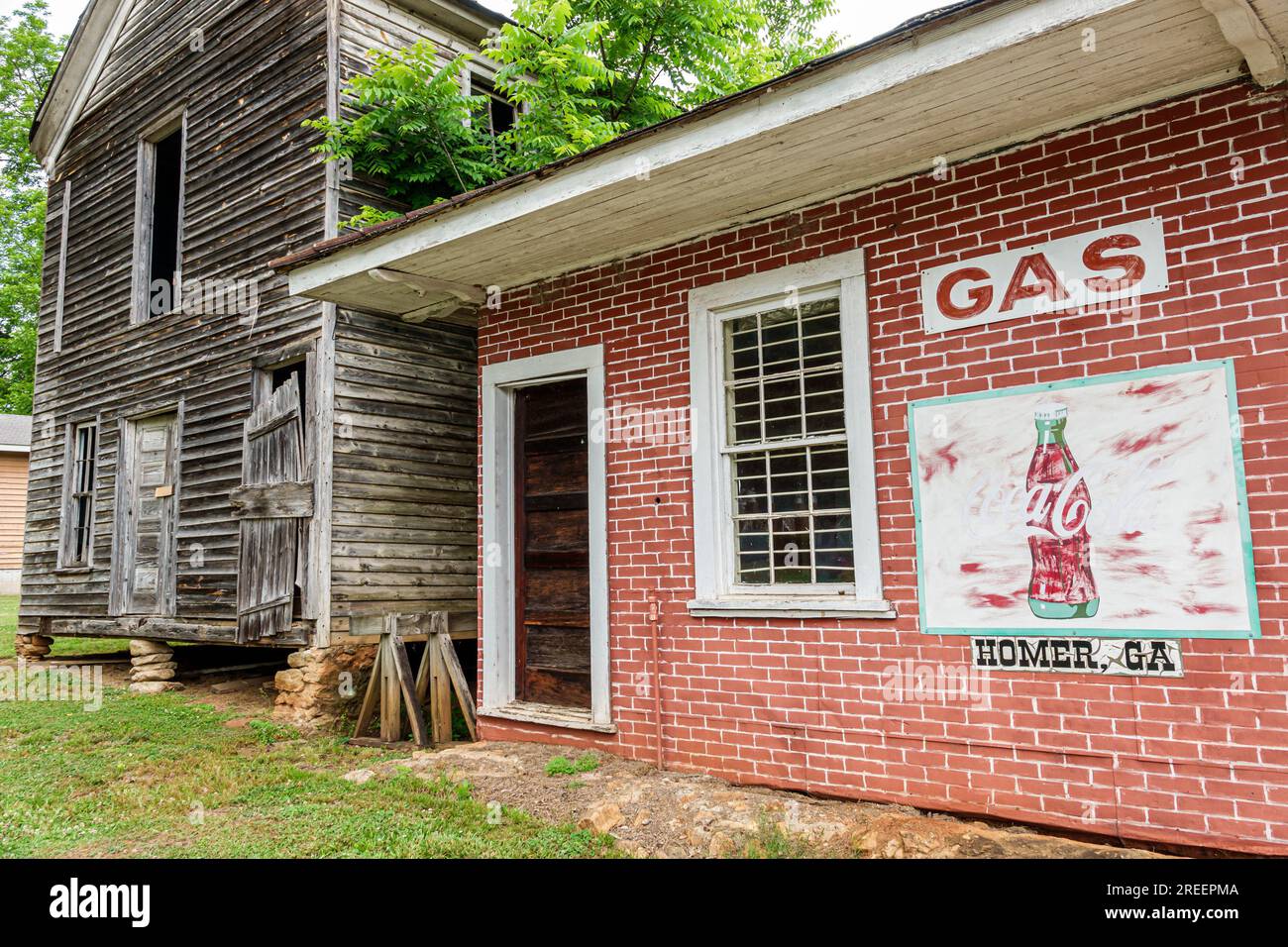Former petrol gas station hi-res stock photography and images - Alamy