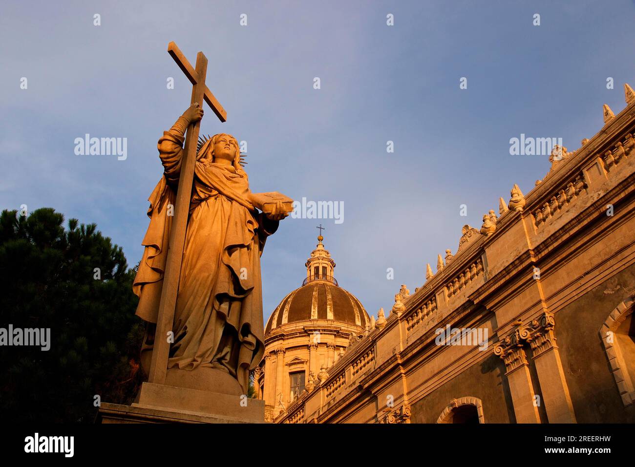 Super wide angle shot, sculpture, Fortes in Fide, with cross, evening ...