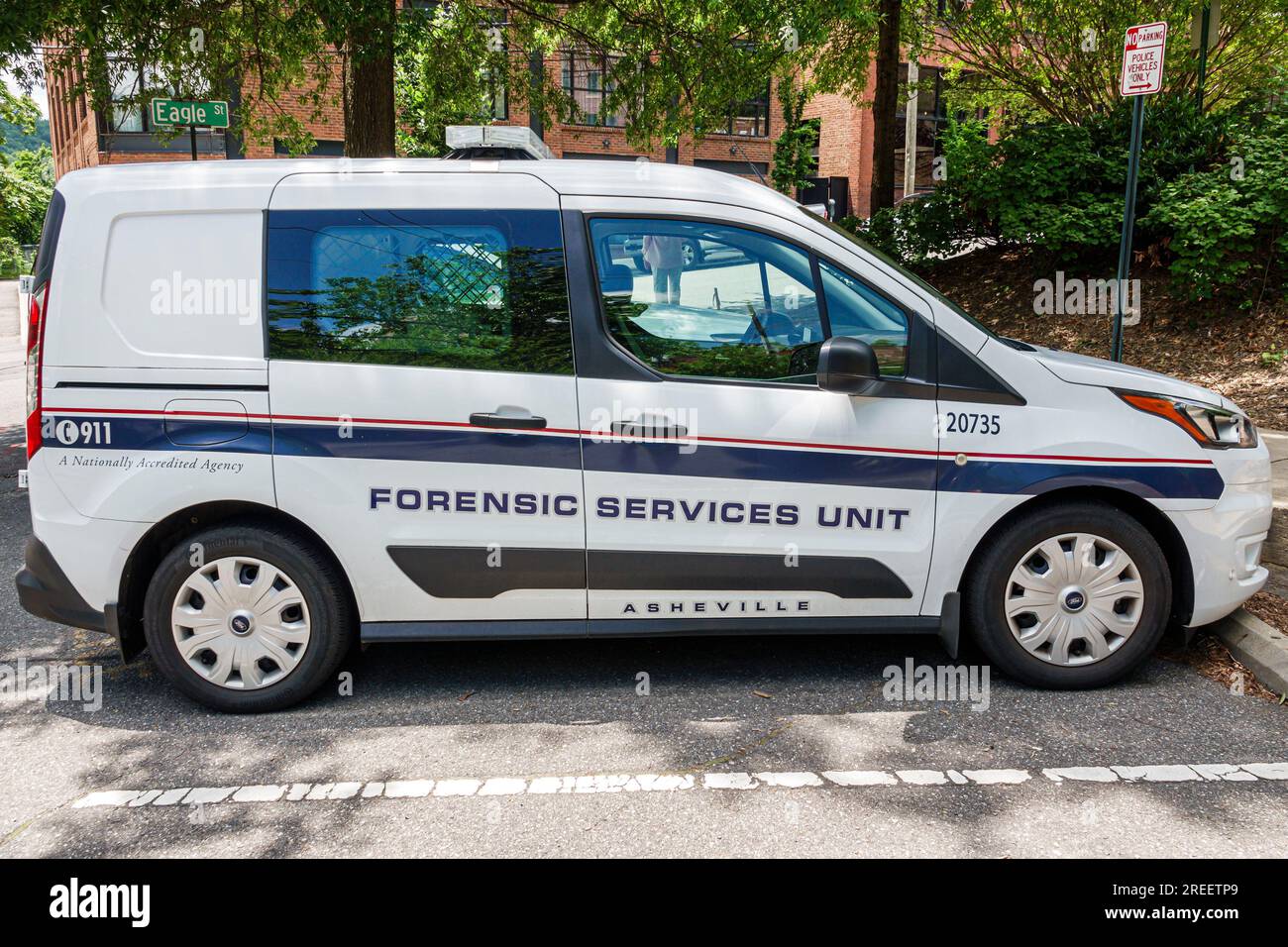 Crime scene investigation vehicle hi-res stock photography and images ...