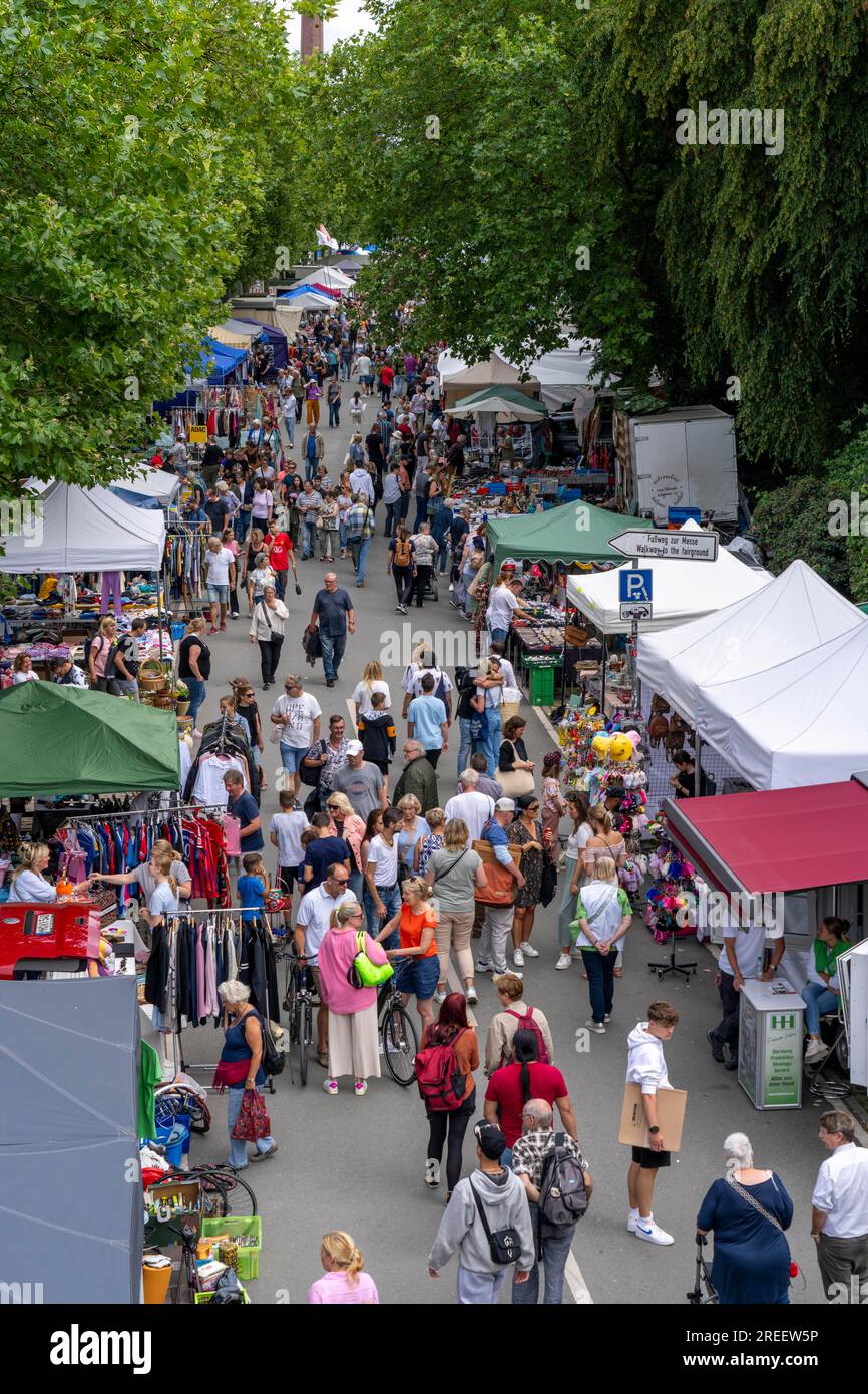 Flea market at the summer festival at the Gruga in Essen, 10-day fair ...
