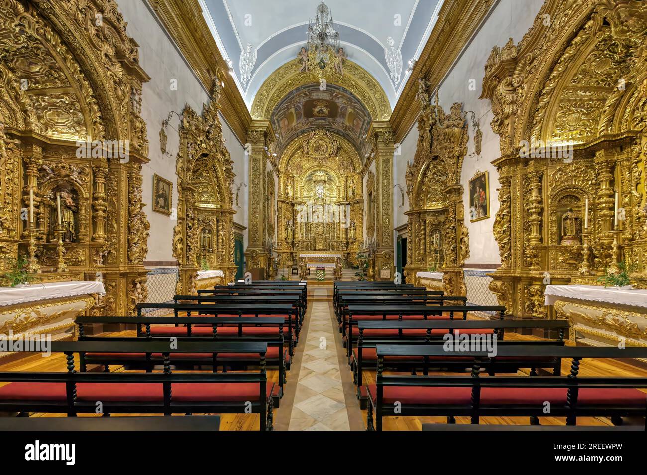 Church of the Third Order of Our Lady of Mount Carmel, Central nave ...