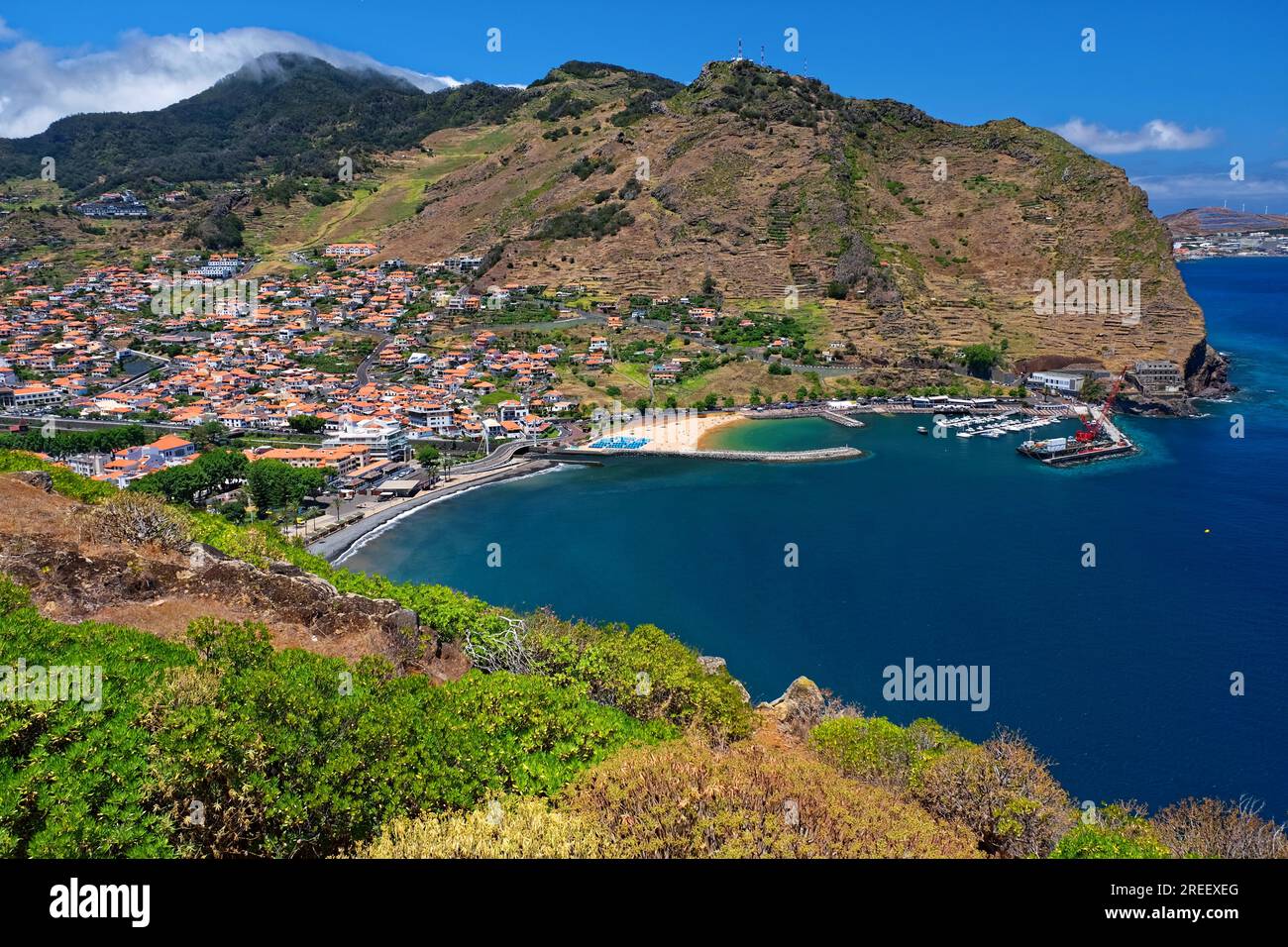 Place Machico, Harbour, sandy beach beach, Pebble beach, Pico do Facho ...