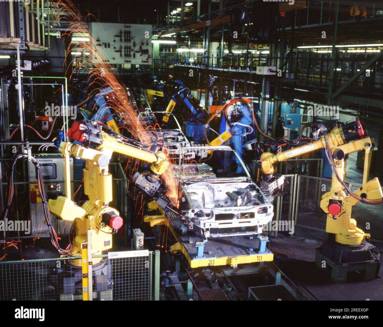 Automated 1995 hi-res stock photography and images - Alamy