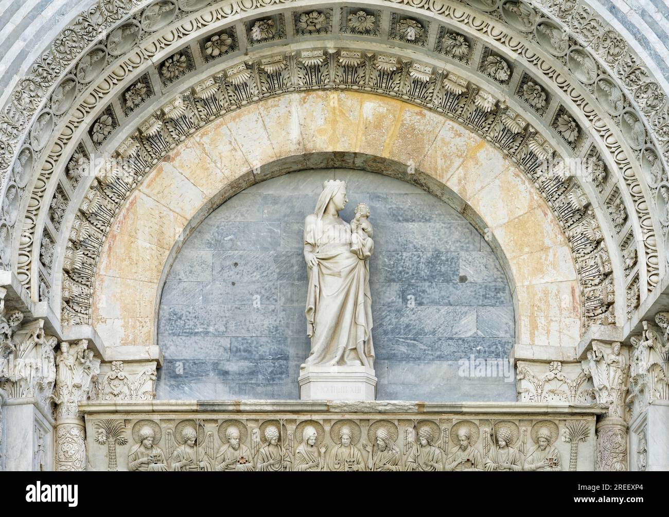 Giovanni pisano madonna pisa hi-res stock photography and images - Alamy