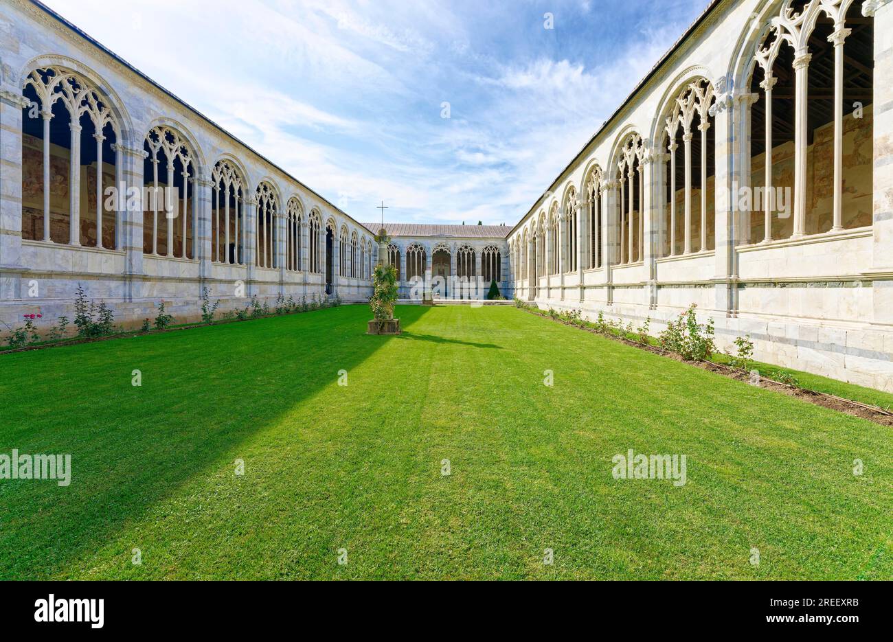 View of the inner courtyard, Camposanto Monumentale, Miracles Square ...