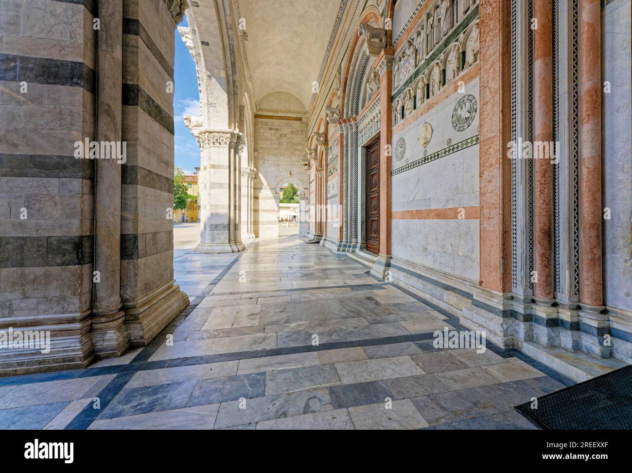 Porch, portico or narthex, main facade, Romanesque, cathedral ...