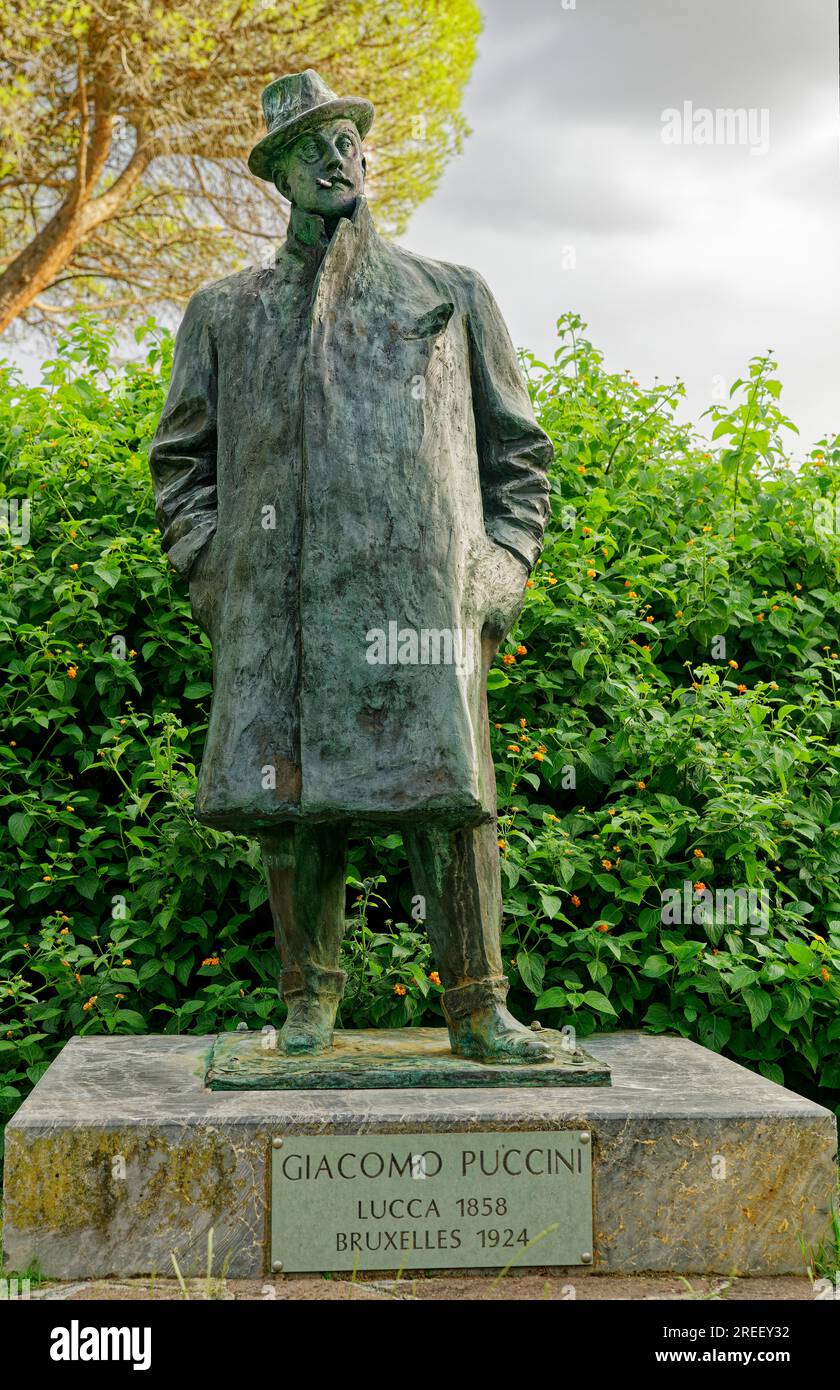 Puccini memorial hi-res stock photography and images - Alamy