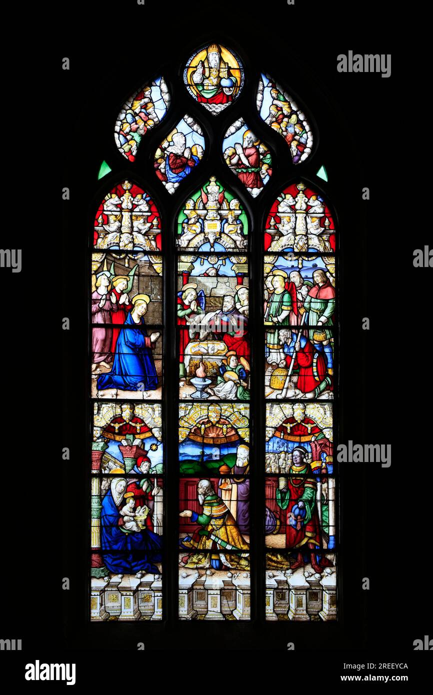 16th century leaded glass window, Chapelle Notre-Dame du Crann, Spezet ...